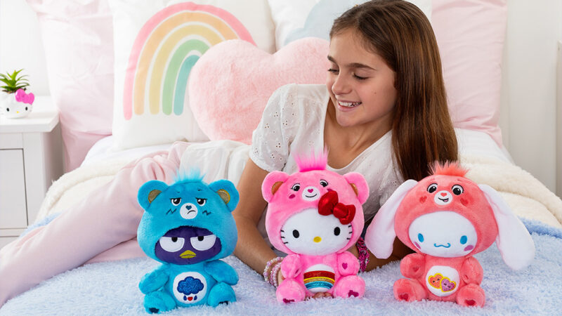 Hello Kitty Turns 50! - The Toy Book