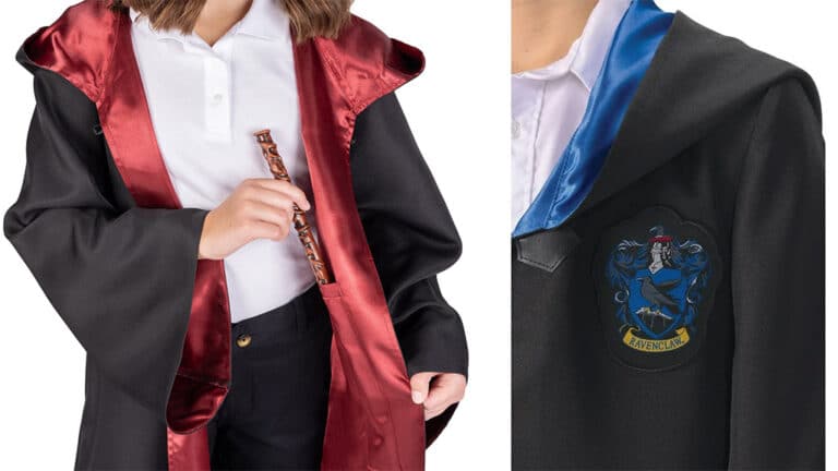 HARRY POTTER HOGWARTS HOUSE ROBES - The Toy Book