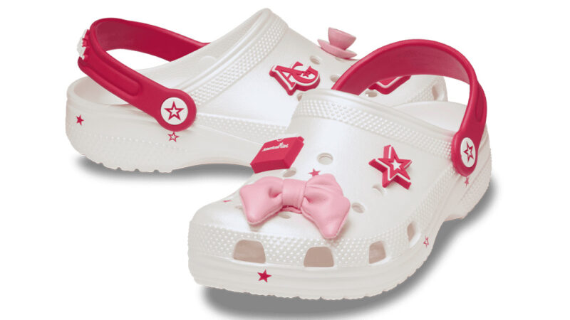 AMERICAN GIRL X CROCS CLASSIC CLOG FOR GIRLS - The Toy Book