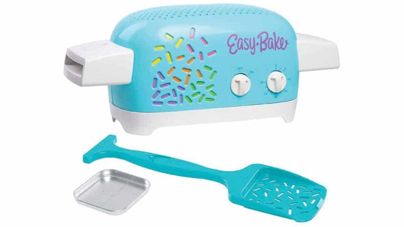 Outside the Box: Re-Igniting Power Rangers - The Toy Book