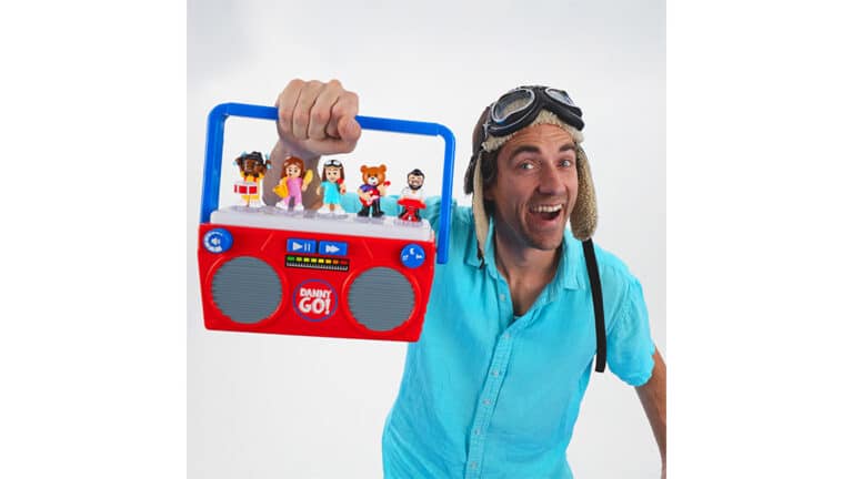 DANNY GO! MUSIC MIX-UP BOOMBOX - The Toy Book