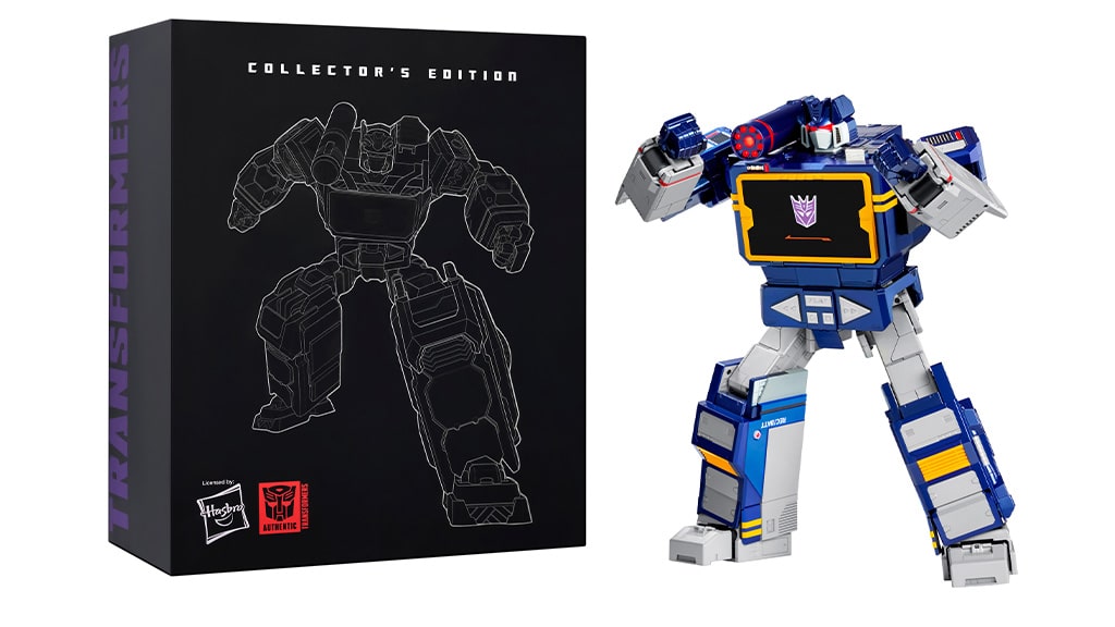TRANSFORMERS SOUNDWAVE AUTO-CONVERTING ROBOT - The Toy Book